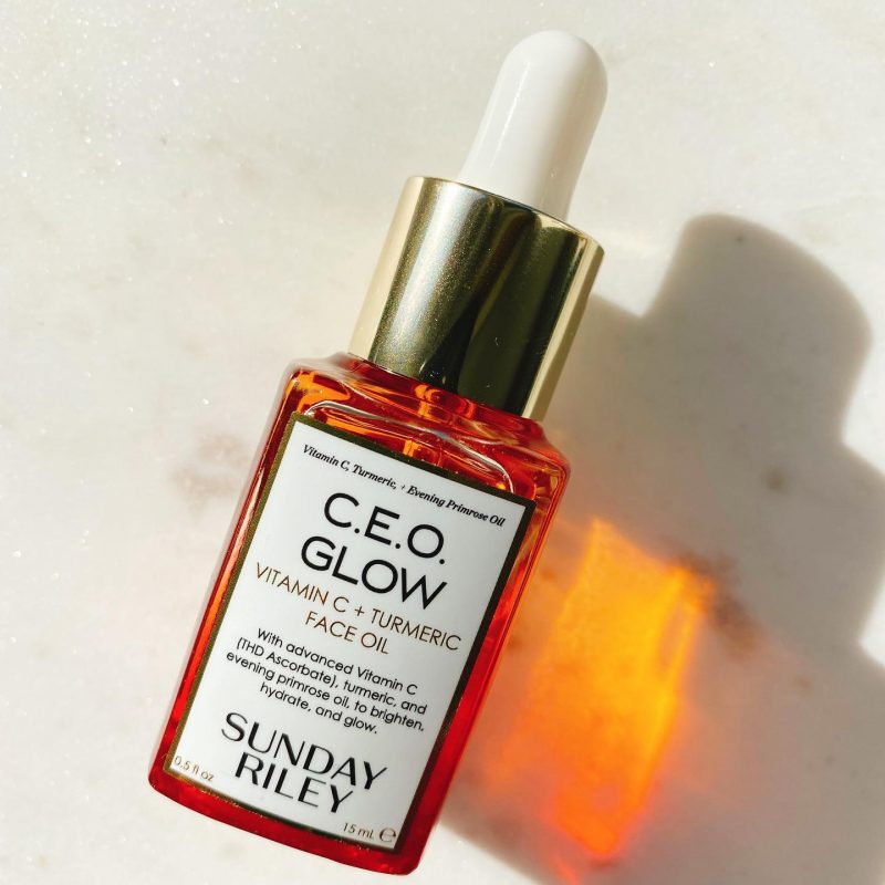 Sunday Riley CEO Glow Vitamin C And Turmeric Face Oil Review